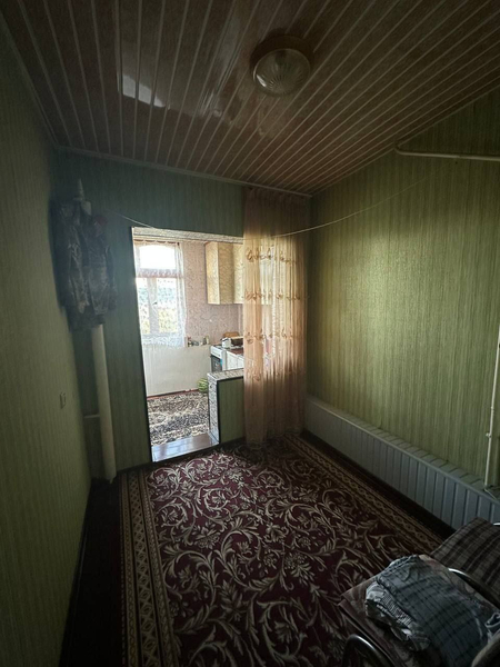 Срочно Продаётся 2 комнатная квартира балкон 2х6 массив Феруза