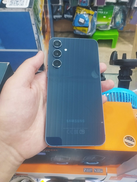 Samsung A 55 128G sotiladi