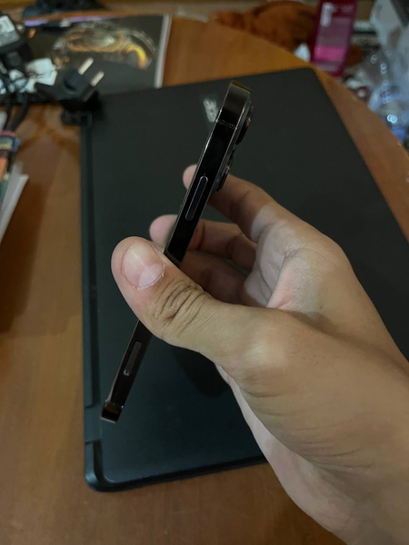 iPhone Xr 14 pro korpusda