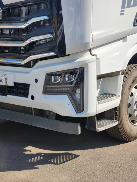 Sinotruk Howo Max 6x4 CNG Рессор в наличии!