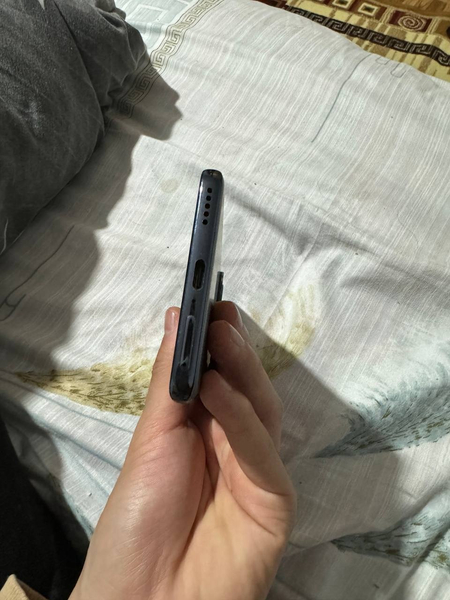 Mi 13 lite 8+8/128 новый