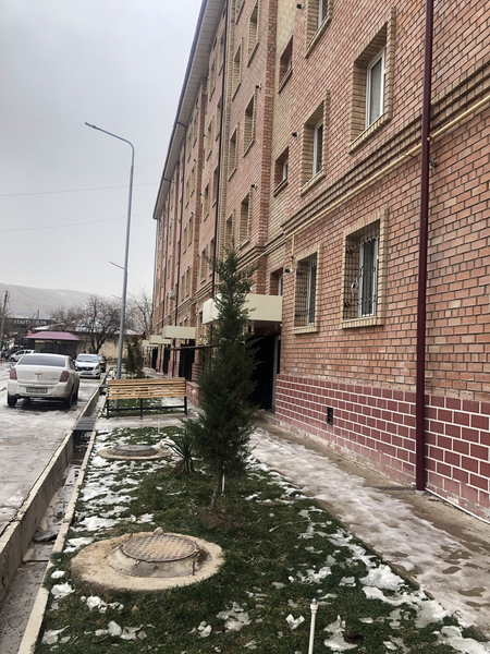 Продается своя 2-х комнатная квартира 2/3/5 Чарвак (бочка)