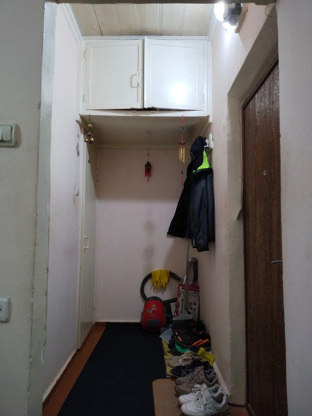 Срочно продам Ялангач Мирзо Улугбек 1в2-2-4 панель ор/р теннисный корт