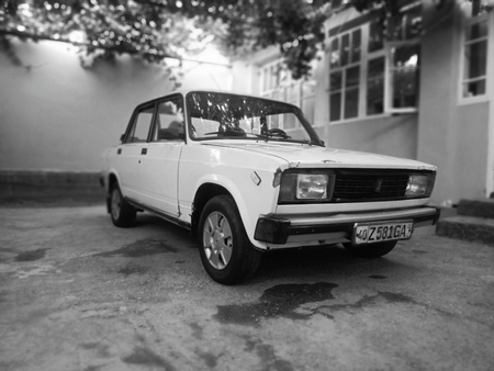Vaz 2105 sotiladi