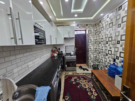4 xonali 90m² 1-qavat sotiladi