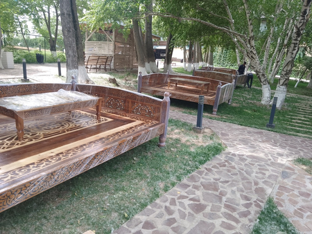 Топчан новый из ореха качество идеальное