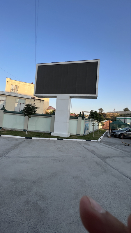 Led monitor 4x6 sotiladi