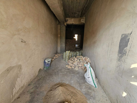 1 xonali 50m² 6-qavat sotiladi.
