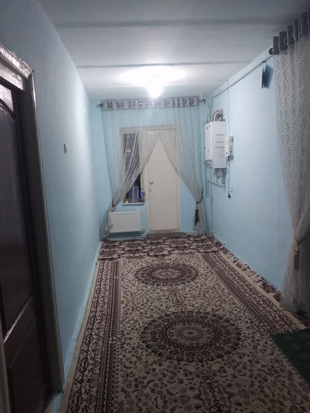 UYSOTILADI  Bunaqa narxdagi uyni topish qiyin. lokatsiya juda zur