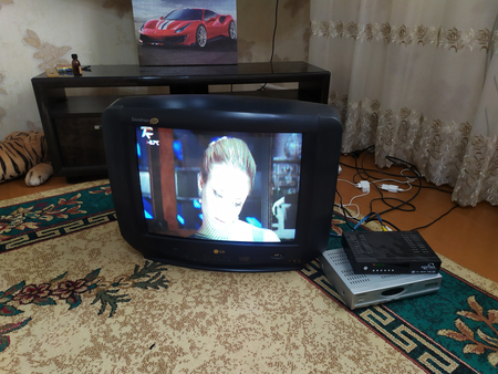 Продается телевизор