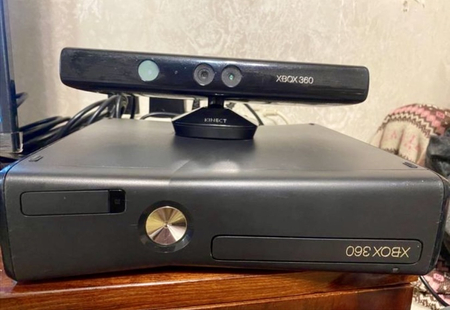 Xbox 360 + Kinect