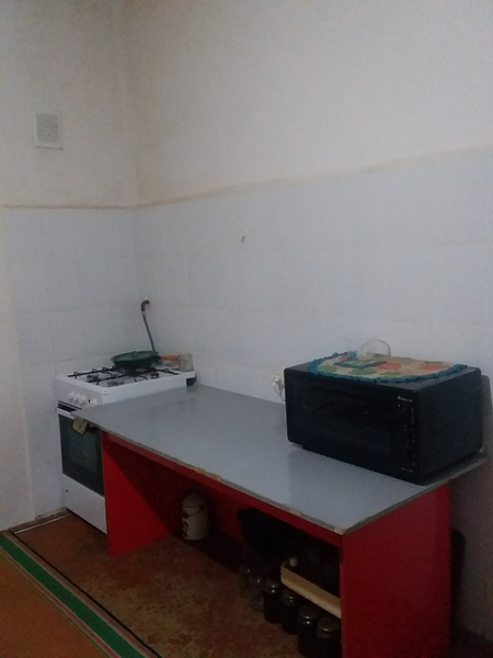 Aeroportdan 6 sotixlik uglovoy katej sotiladi