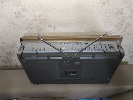 Victor (JVC) M70