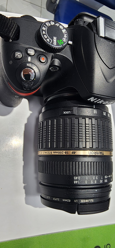 Nikon D 3200 продам.