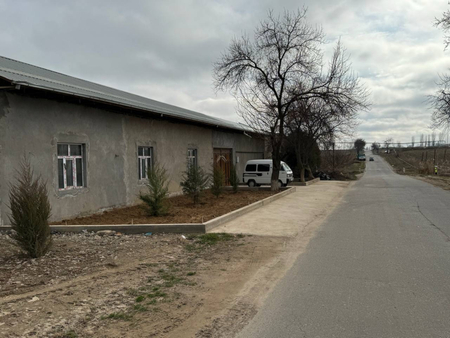 Зангиота туманида участка сотилади
