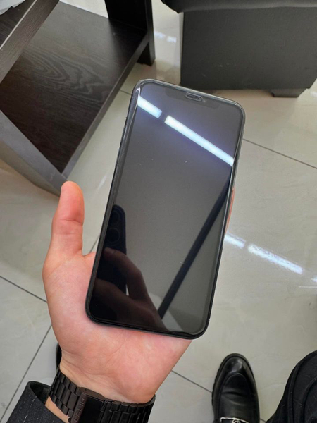 iPhone 11 Pro Grey 250$ taqalgani