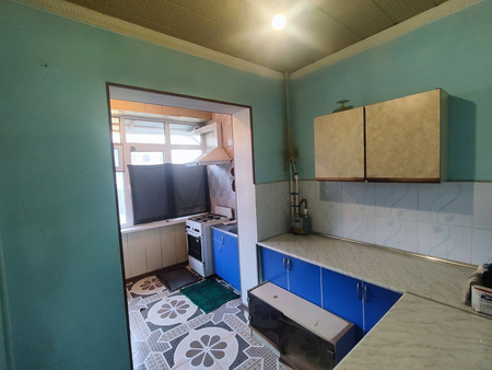 Продаётся 2х ком квартира на 2 этаже, 6М,балкон, ор:6 мкр,Мадина марке