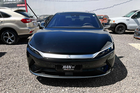 BYD Han flagship