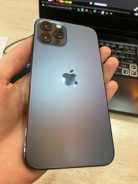 iphone 12 pro LL/A