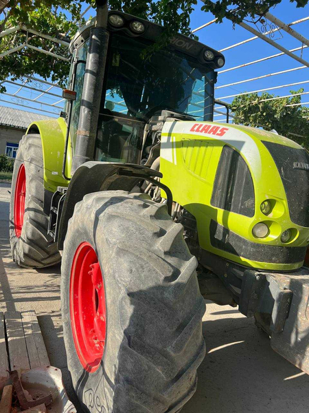 Claas arion 630c sotiladi.