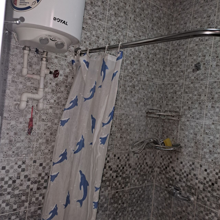 Luchuvoyda kvartira ijaraga beriladi. 200$ BITADIGONI.