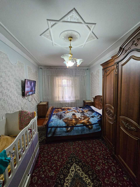 3 xonali 85m² 2-qavat uy sotiladi