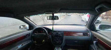 Srochna lacetti 1.8 sotiladi