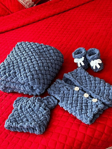 Komplekt Toqilgan pled, shapka, cheshka, nimcha