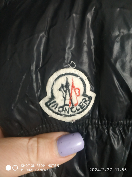 Продам куртку Moncler