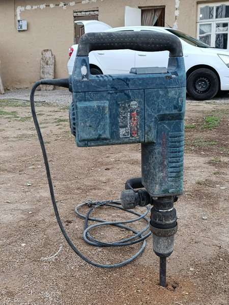 Bosch perfirator sotiladi