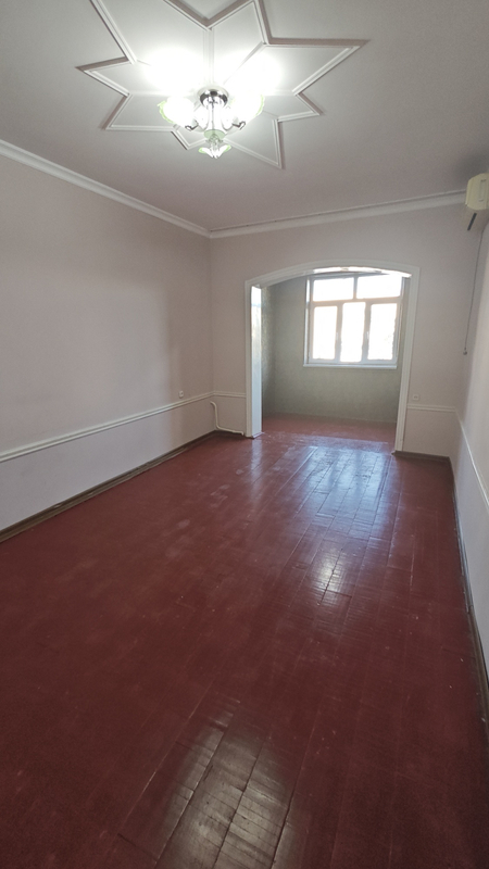Yunusobod 10 1/5/5 sredniy remont balkon 2/6