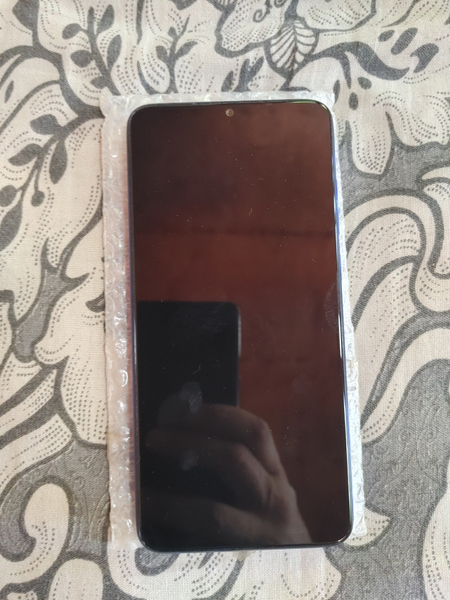 Продаю телефон Redmi