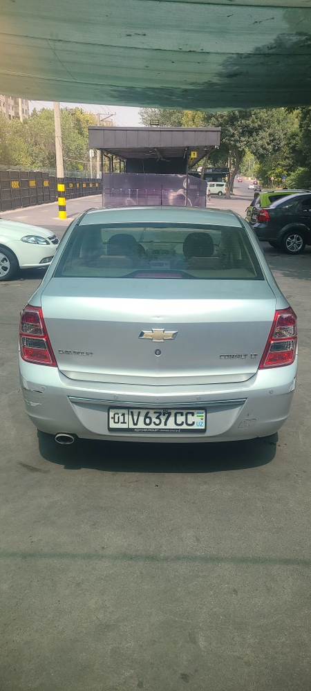 Moshinani prebegi xalol, uzimni moshinam qogani moshinani kapotida gap