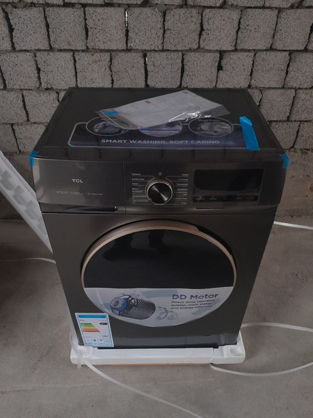 Kir yuvish mashinasi TCL 8 kg DD mator