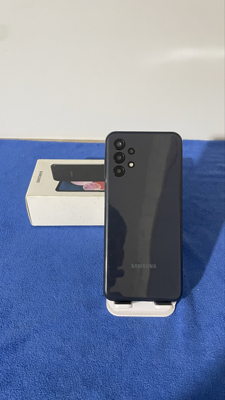 Galaxy A13 sotiladi.