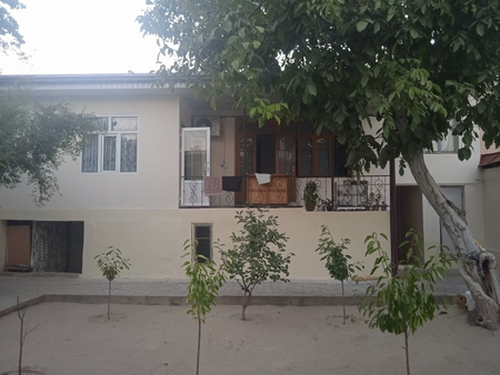 Uy sotiladi narxi 120 000