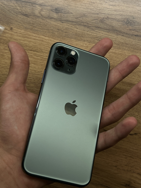 IPhone 11 Pro Tinniq Holatda Srochno