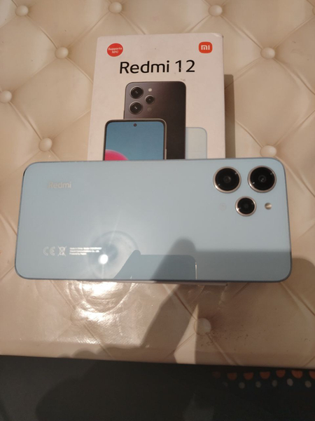 Redmi not 12 8/128 холати зур