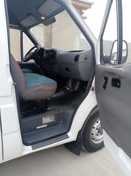 Ford tranzit yuk
