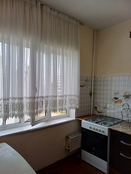 Ибн сино 2 срочно аренда  1 хоналик тоза ремонтли  400 у.е