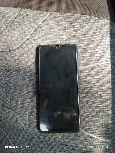 Samsung A20 Xolati yaxshi