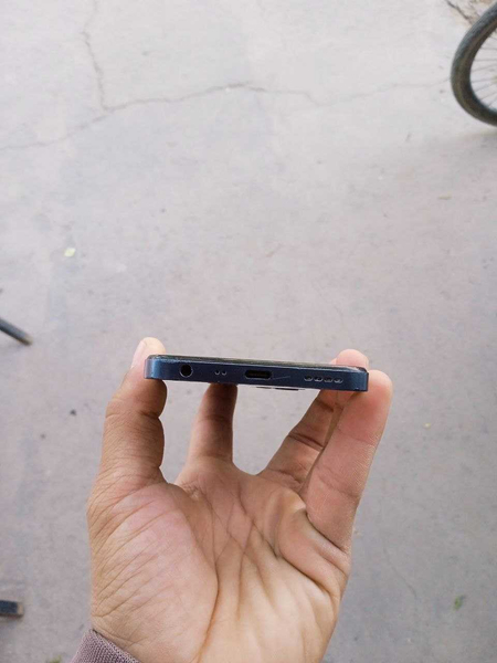 REALMI C 35 64 gb