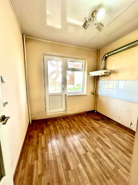 2/3/5 Улица Фитрата. 38м2. Балкон 1/3. Кирпич. Мирабадское РОВД.