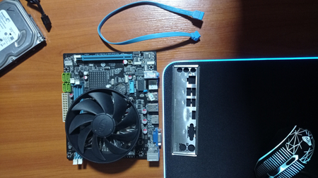 Игровой комплект Gigabyte B760DS3H + i3-12100+cooler в подарок!СРОЧНО