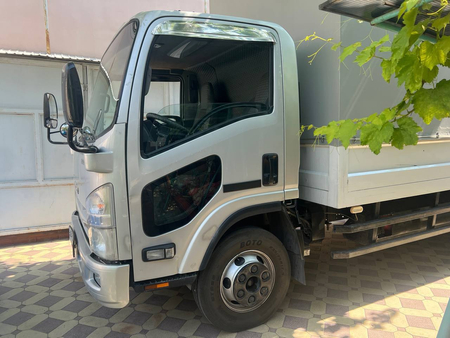 Срочно Сотилади 
ISUZU  Газлик (метан) 2016 йил 
Пробег 330000км
Хол