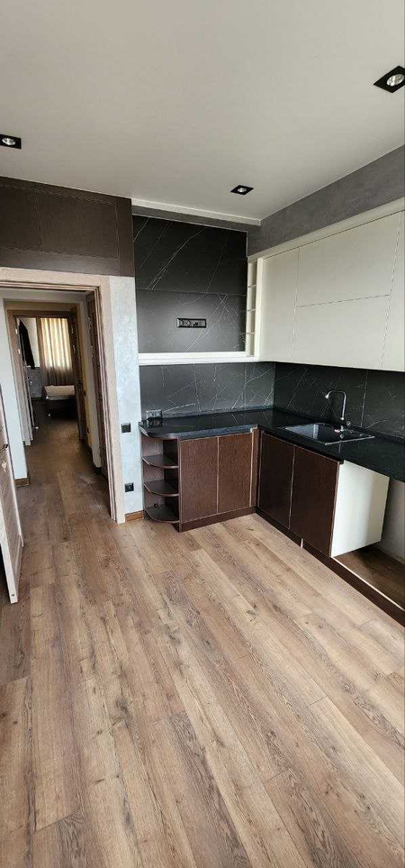 (К121569) Продается 4-х комнатная квартира в Яккасарайском районе.