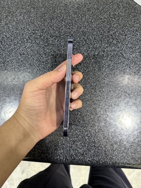 iphone 13 pro max pamit 256g yomkost 84% holati zor oqip tel qlila