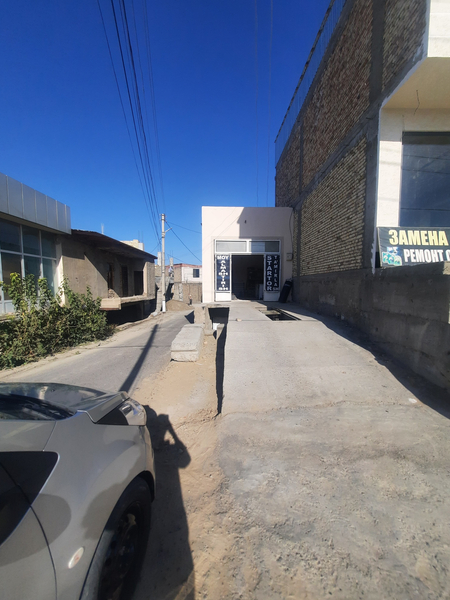 Jugixona mostdan utib magazin sotiladi