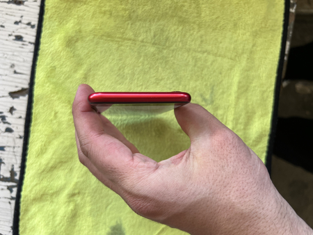 iphone 8 pamit 64g holati zor oqip tel qlila