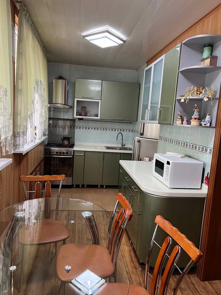 Продаётся квартира Мирзо улугбекским районе